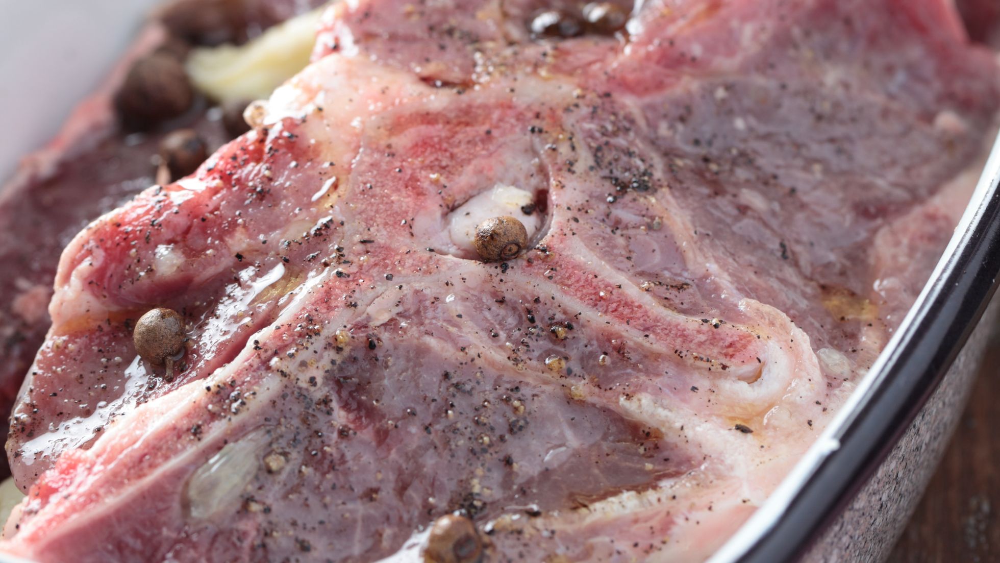 Nieuw-Zeelands Lamshaas voor op de BBQ: tips & recept - 24BBQ